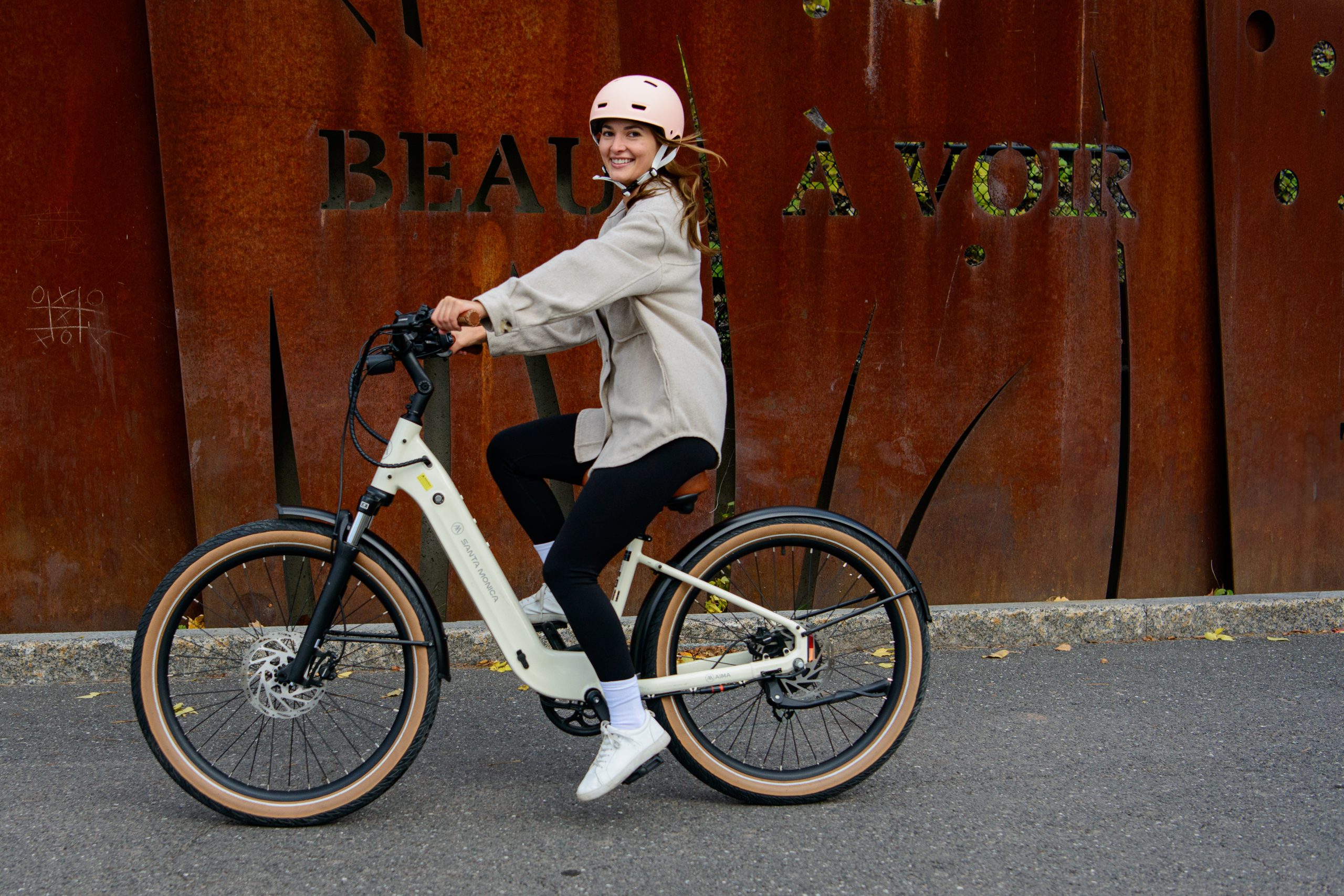 Aima Santa Monica – 2025 : Step Thru - Hamilton Electric Bikes